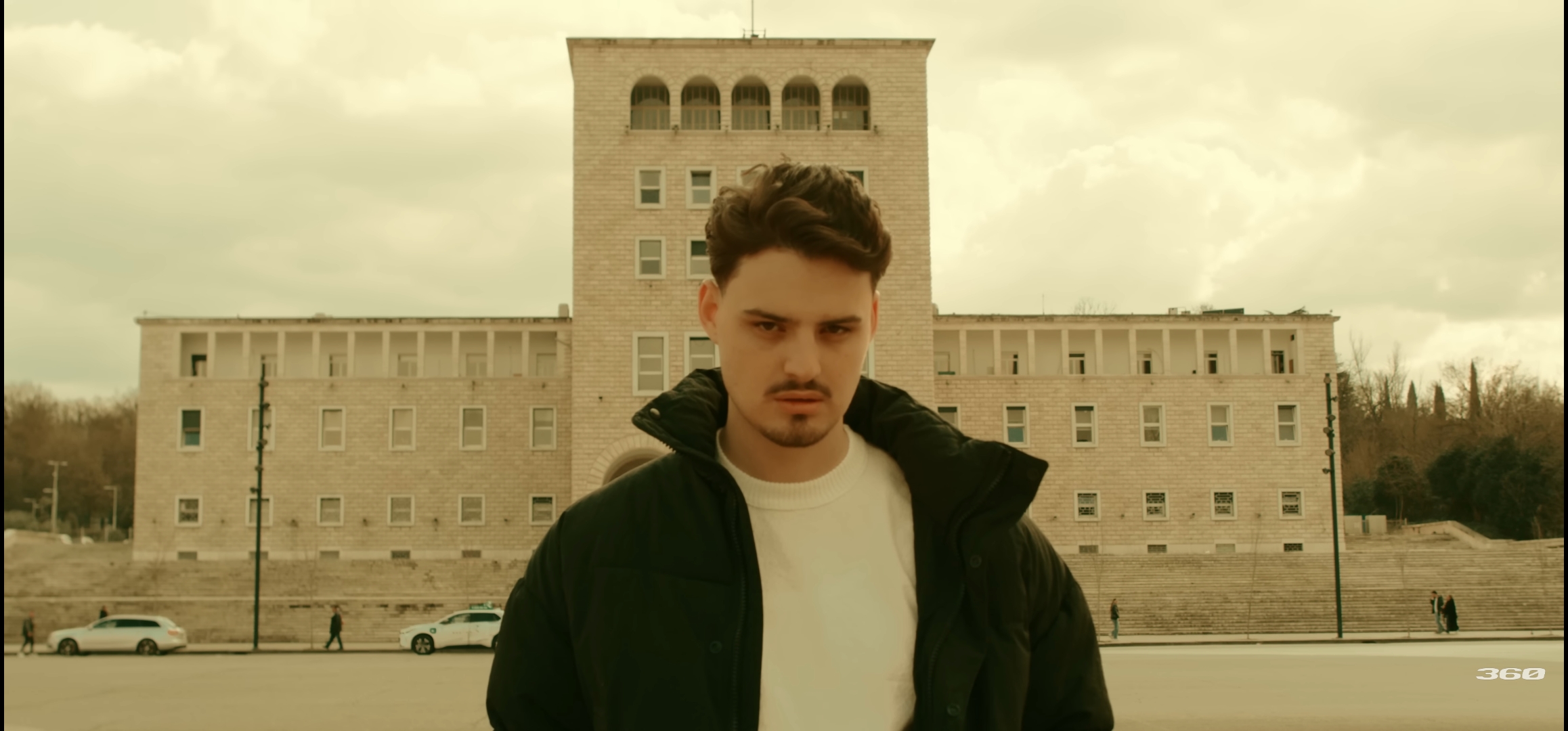 Publikohet 'Tironsja' e Rikit - Privebruto