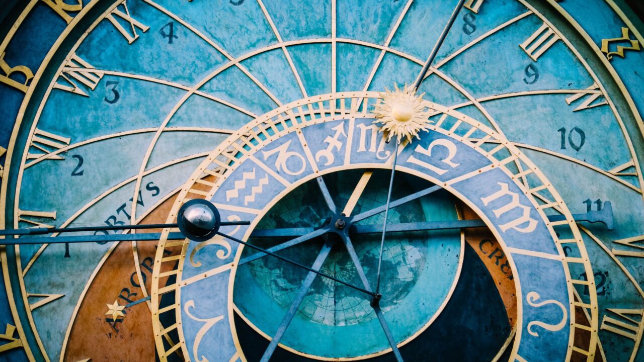 Dashuria troket sot për këto tri shenja! A je mes tyre? - Privebruto