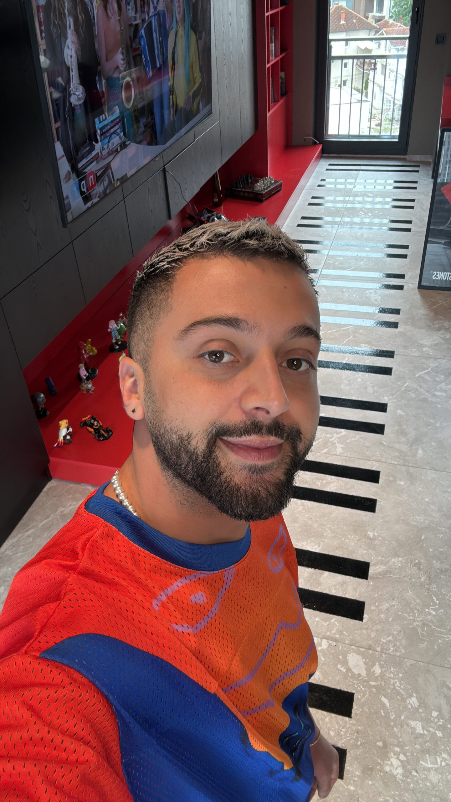 Kënga e re e Gjestit, mesazh për cilën nga ex-at e tij? - Privebruto