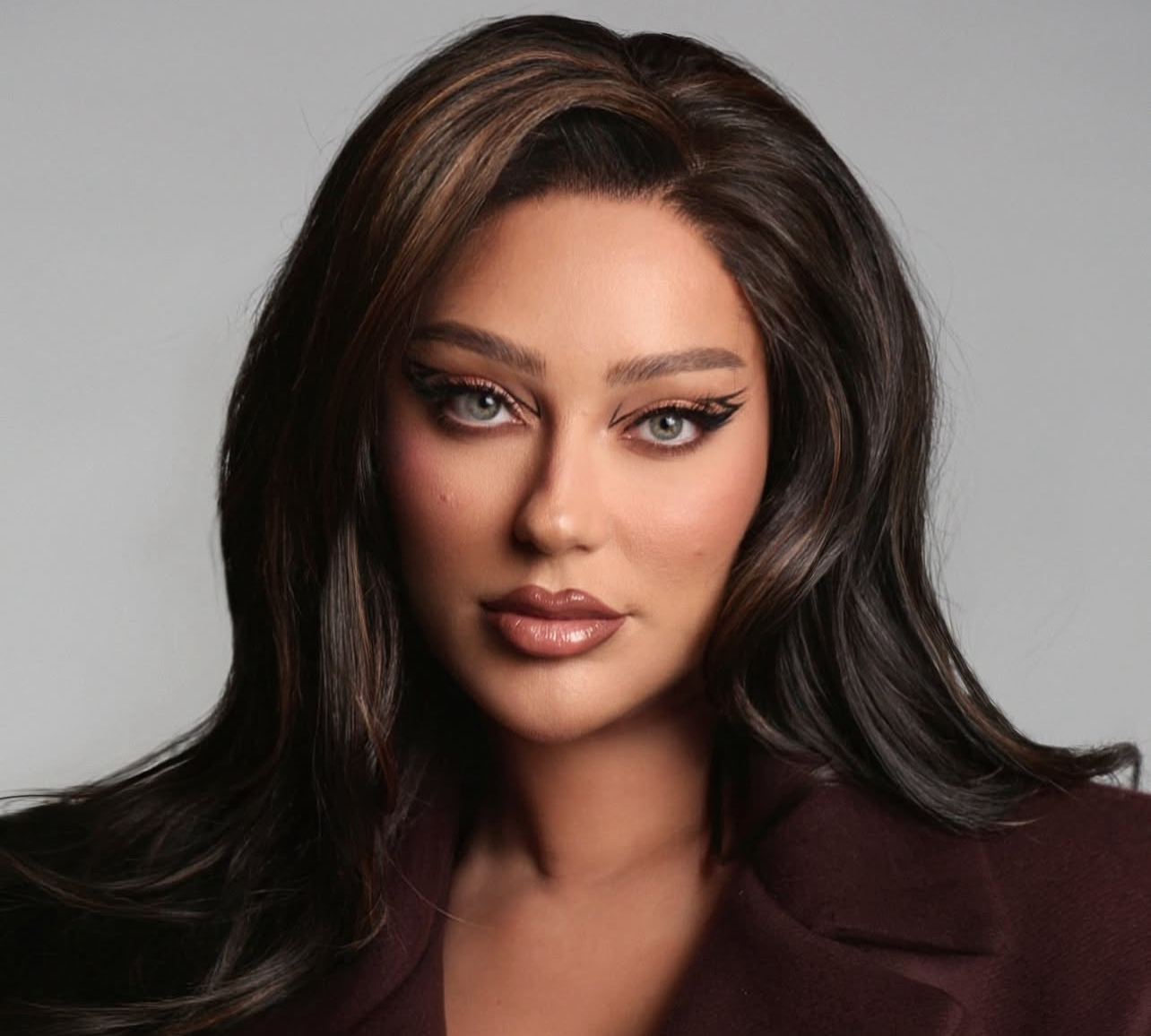 Të reja paska nga Ronela Hajati! - Privebruto