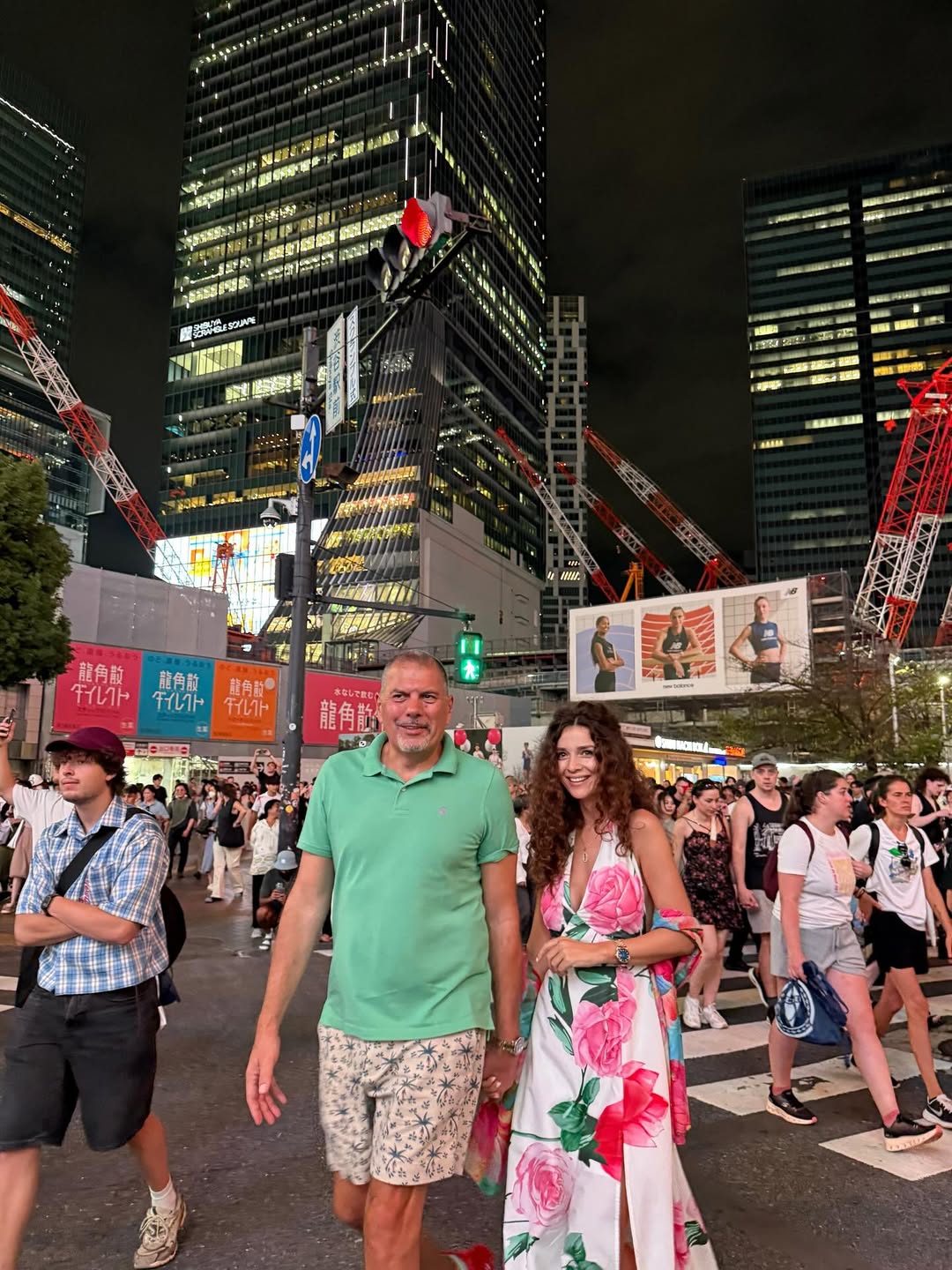 Diola feston ditëlindjen, kështu e surpzion Erolldi në mes të Japonisë - Privebruto